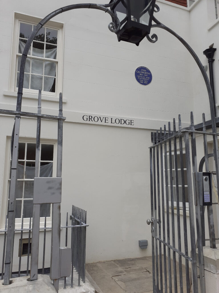 Painted property name on building - Traditional Signs of London
